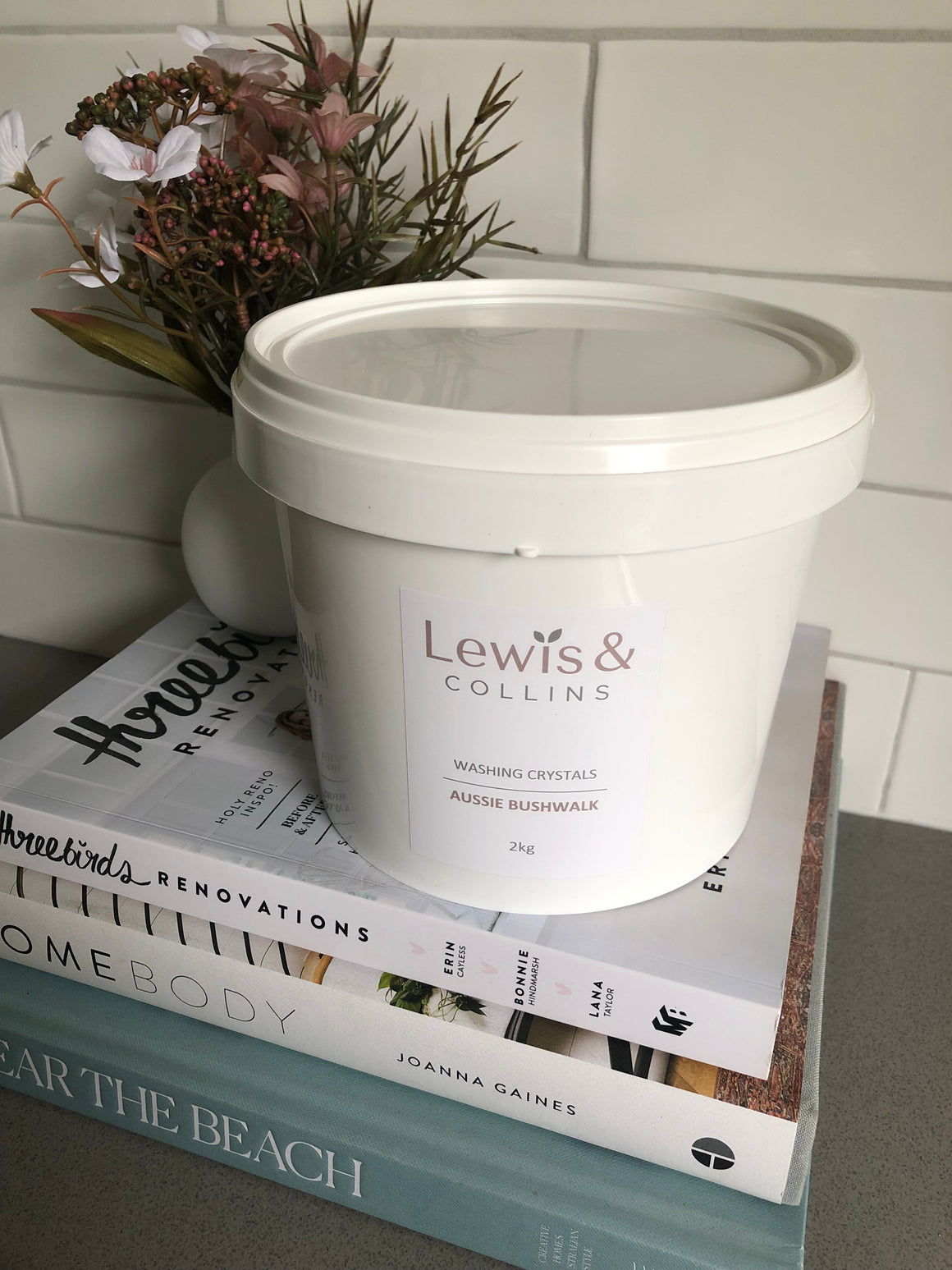 Washing Crystals – Lewis & Collins